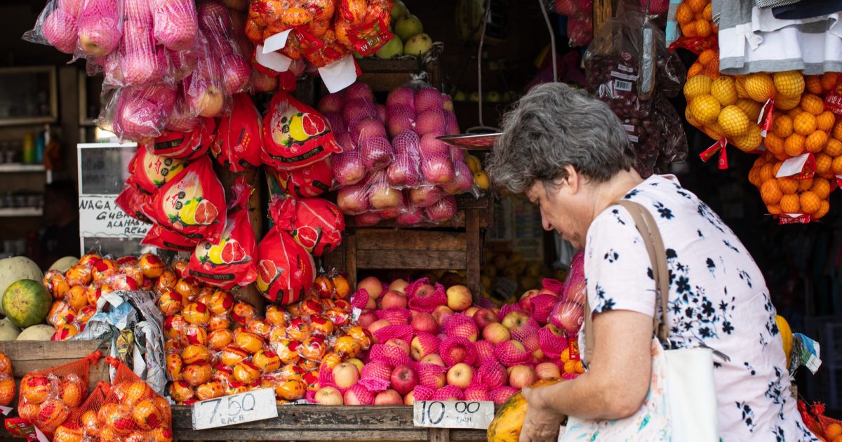 Allowances and reimbursements for… | The Australian Volunteers Program